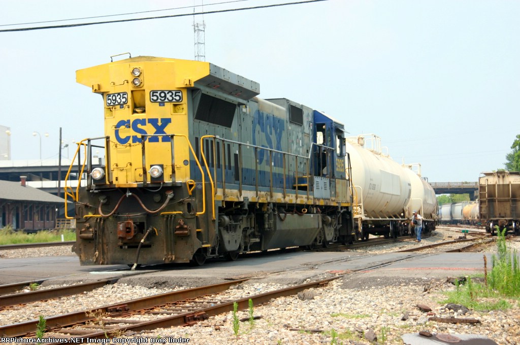 CSX 5935